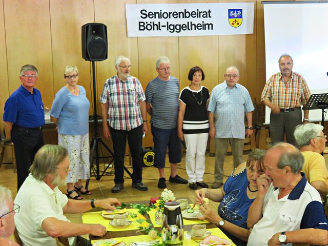 Seniorenfrühstück mit Vortrag von Prof. Dr. med. Michael Jansky: Gesund ...