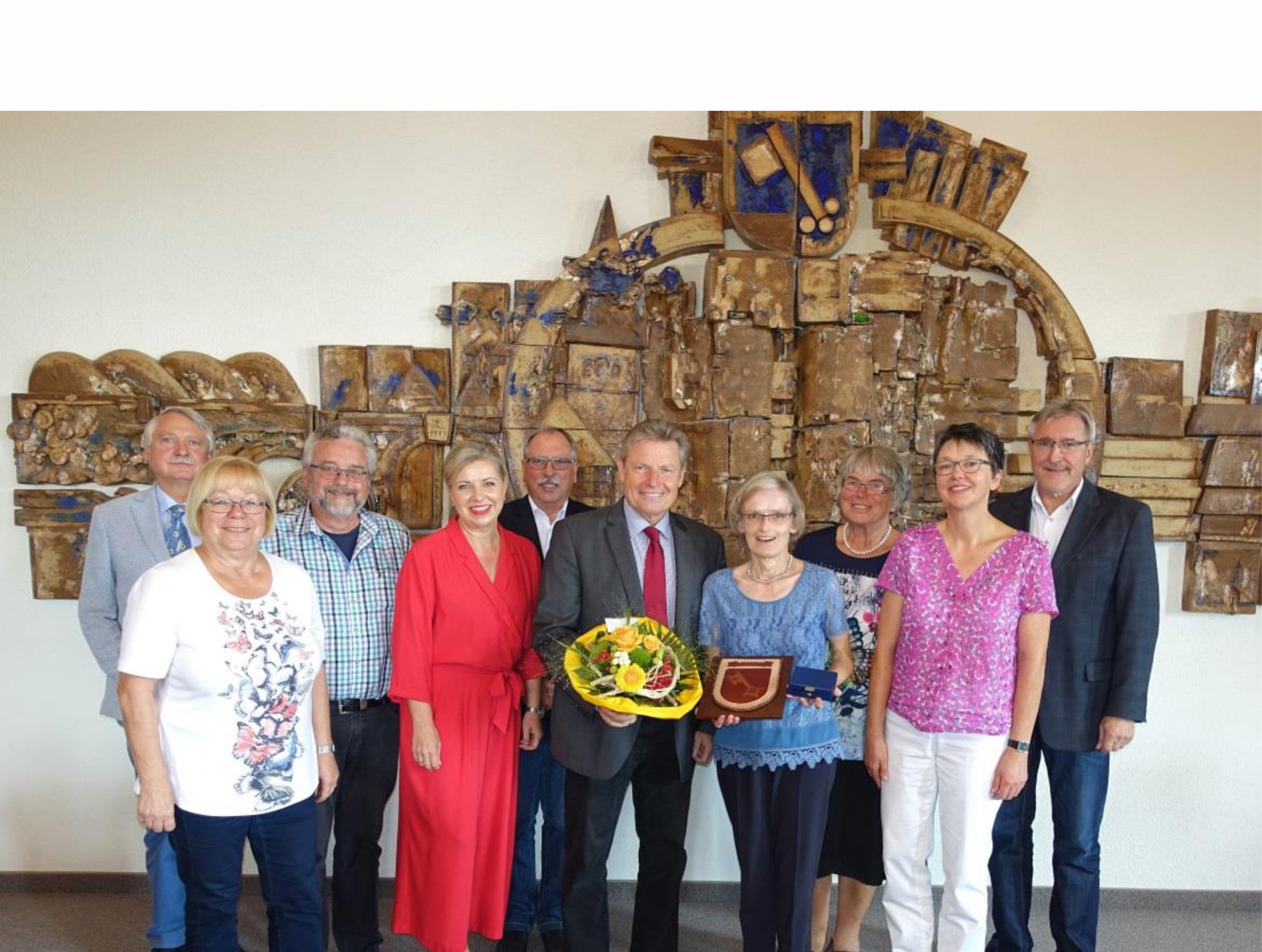 Glückwünsche im Mutterstadter Rathaus: Besondere Ehrung für Maritta ...