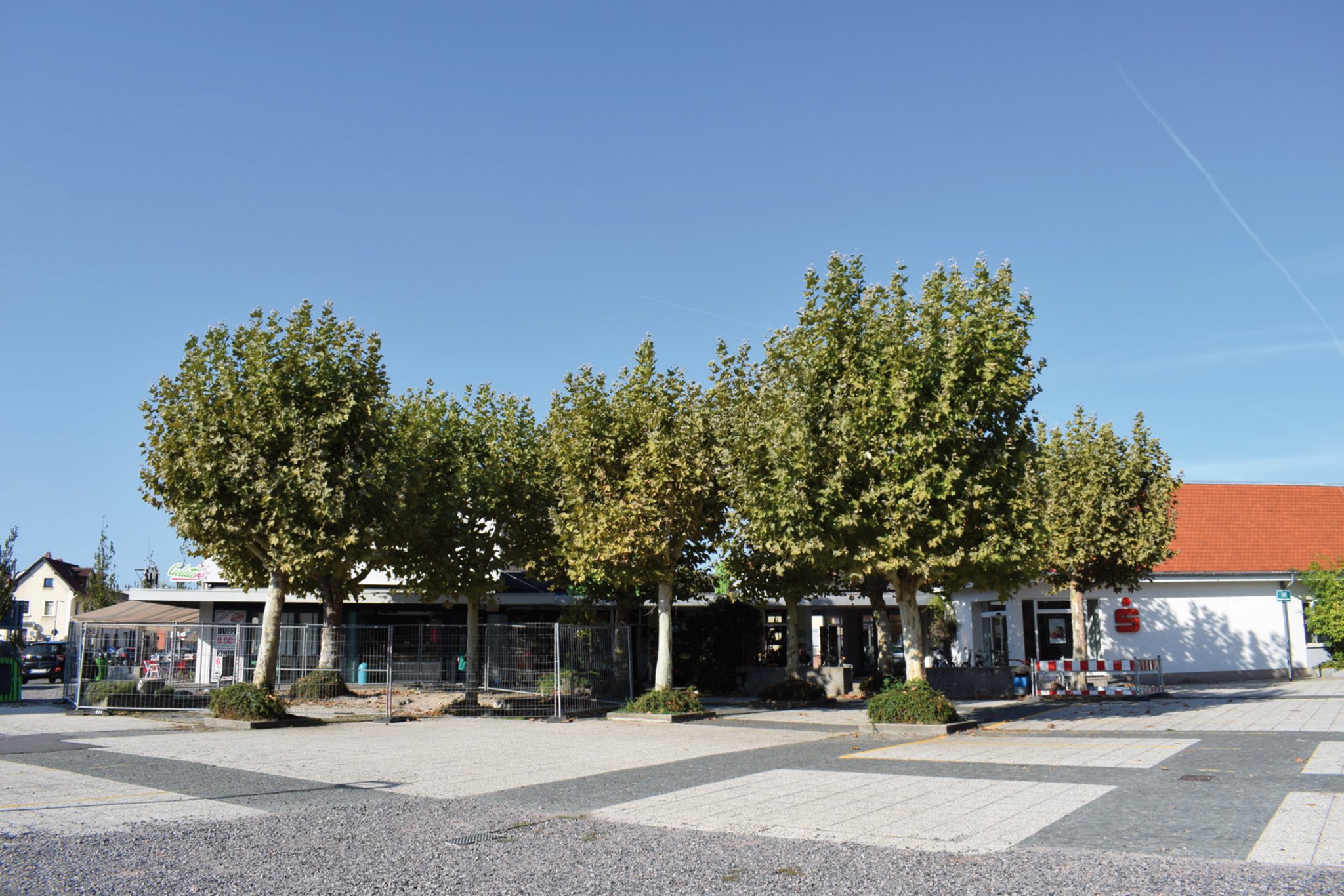 Die Gemeindeverwaltung Mutterstadt informiert: Vorplatz Neue Pforte ...