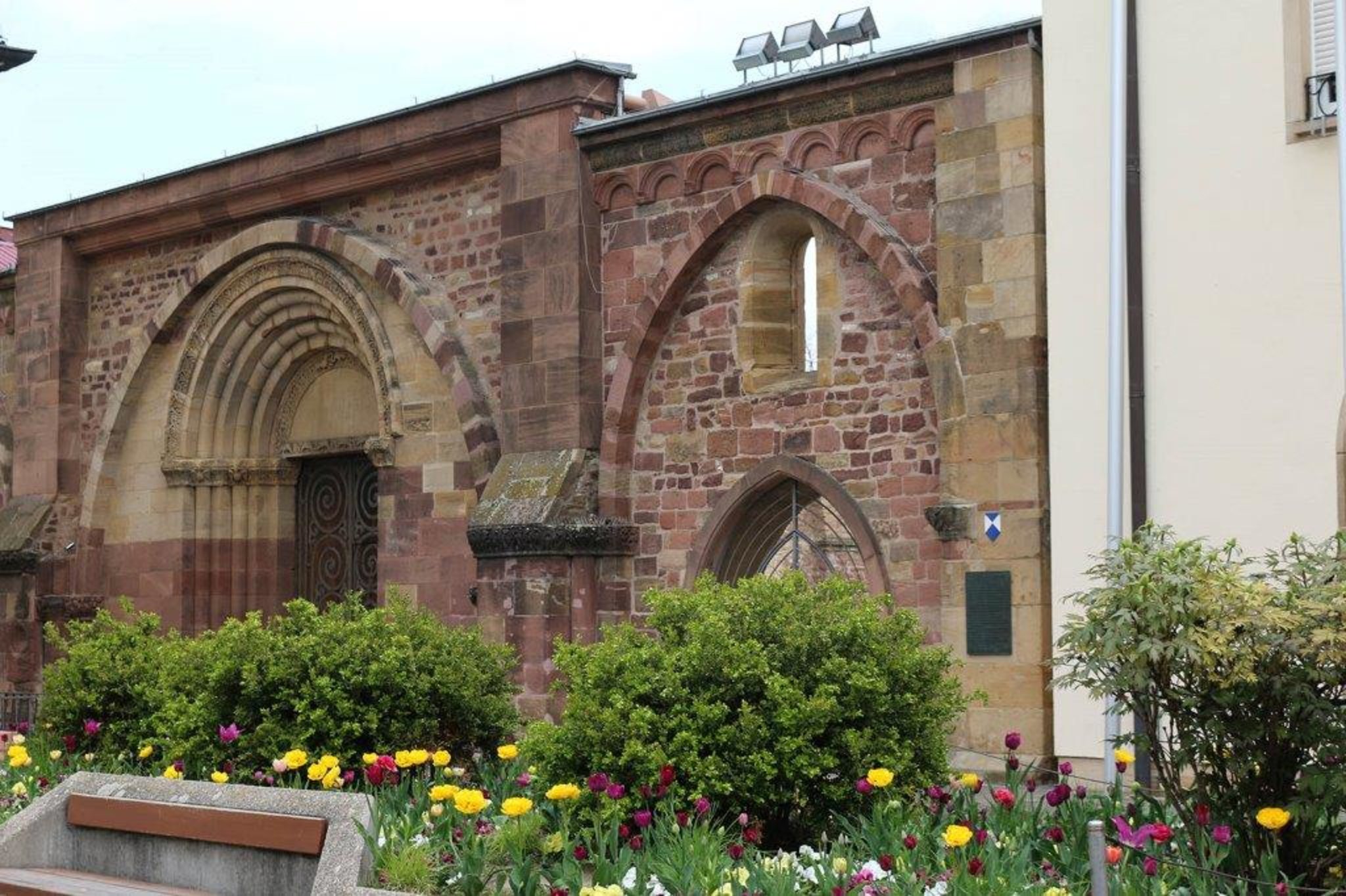 Zwölf-Apostel-Kirche in Frankenthal: Entspannen, Ausruhen und Abkühlen ...