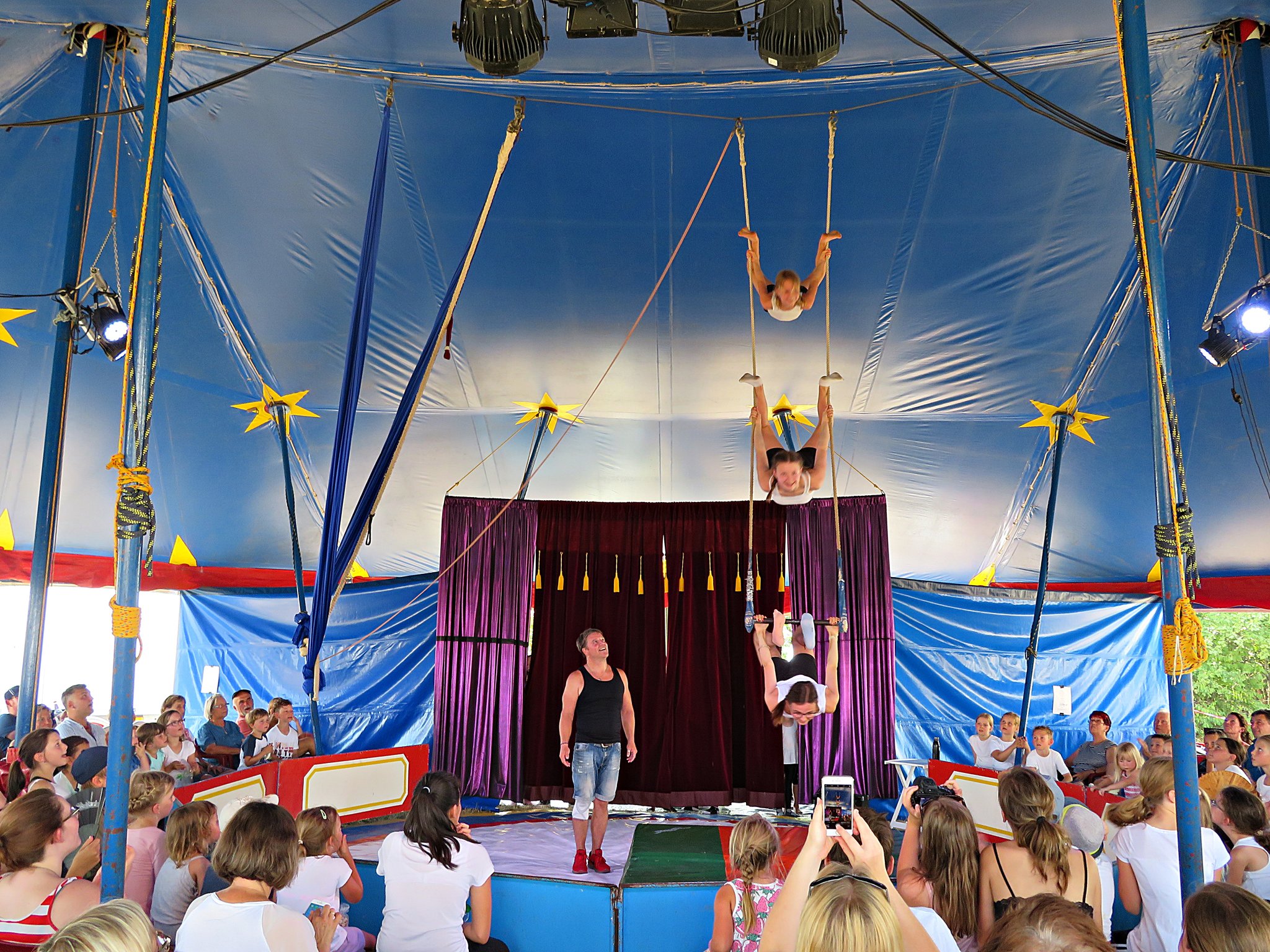 BriMel unterwegs: Jede Menge Zirkus bei der Ferienfreizeit im JUZ ...