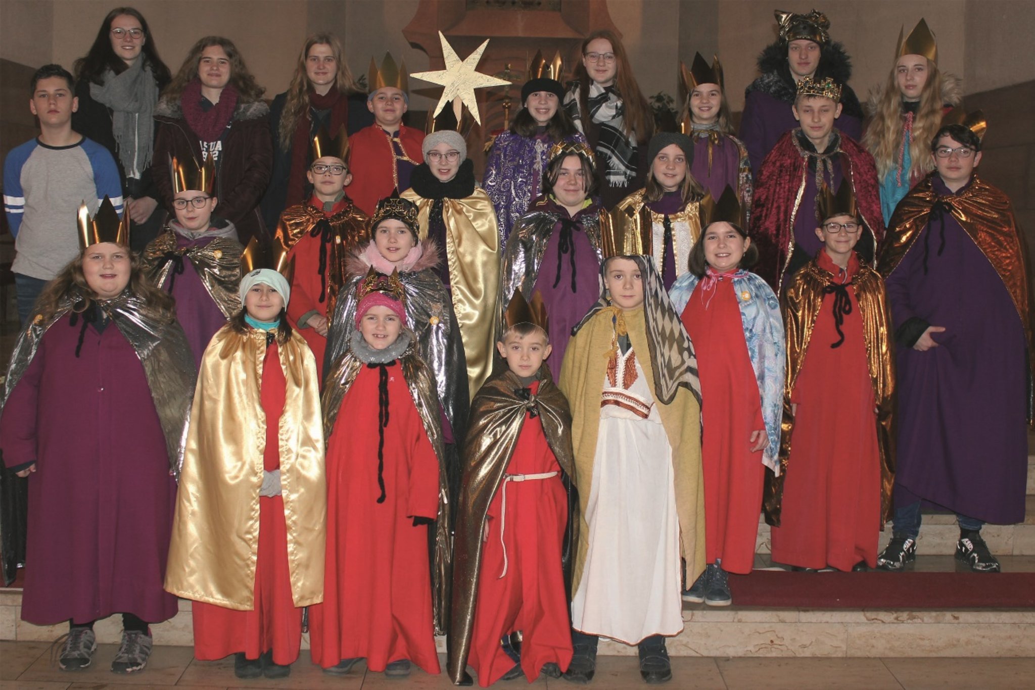 Sternsinger ziehen durch Kindsbach: „Segen bringen, Segen sein“ - Landstuhl