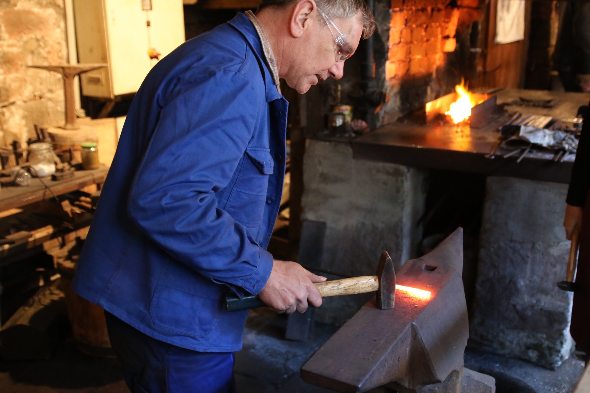 Historische Wappenschmiede Elmstein: Offene Werkstatt - Stadtanzeiger ...