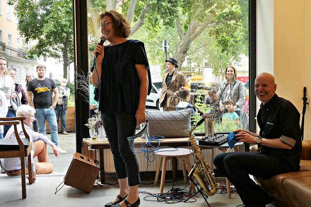 BriMel unterwegs: Erste Ausstellung von Adonis Malamos seit Lockdown ...