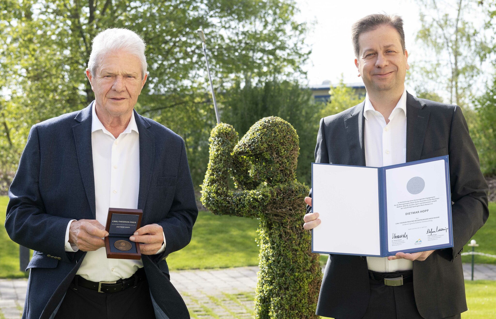 Dietmar Hopp mit dem Carl-Theodor-Preis der Metropolregion ...