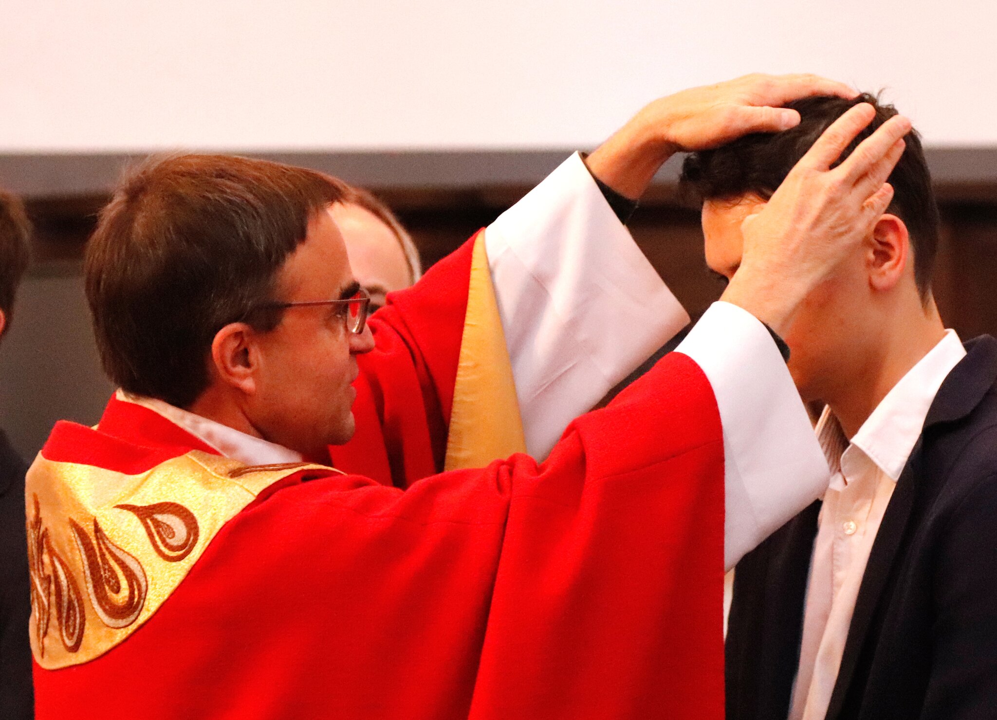 Mehr als 300 junge Katholiken in Mannheim gefirmt: „Ja“ zum Leben mit ...