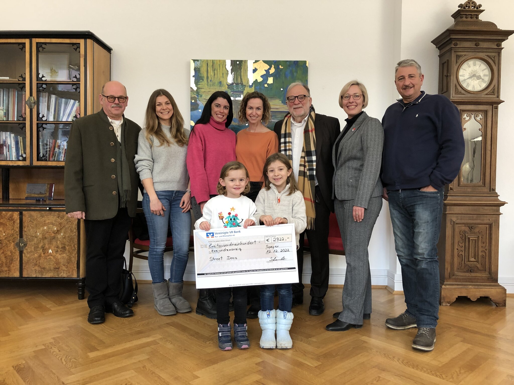 Feldfrüchte für den guten Zweck: Erlöse aus Bauernmarkt-Verkauf ...