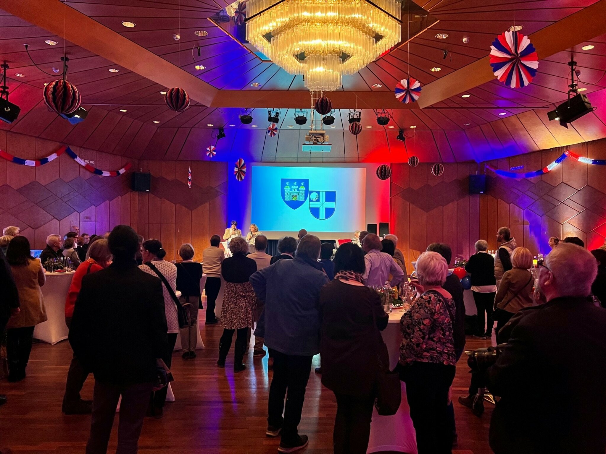 Frankreich hautnah erleben: Französischer Abend im Bürgerzentrum - ein ...