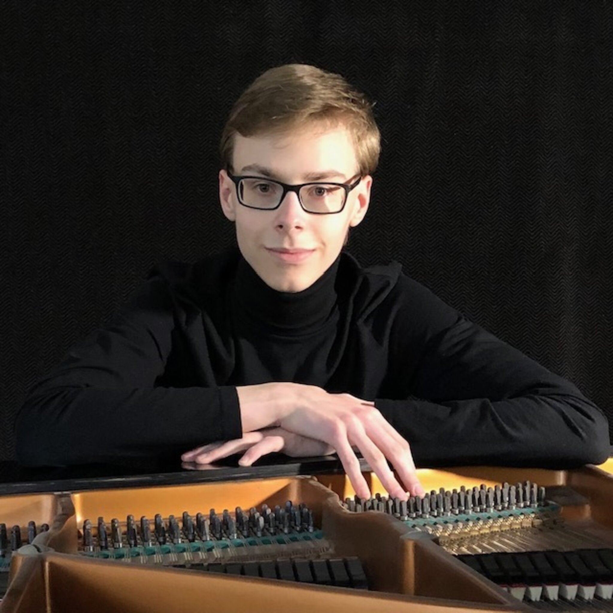 Konzert im Bürgersaal in Dahn: Klaviervirtuose - Dahn