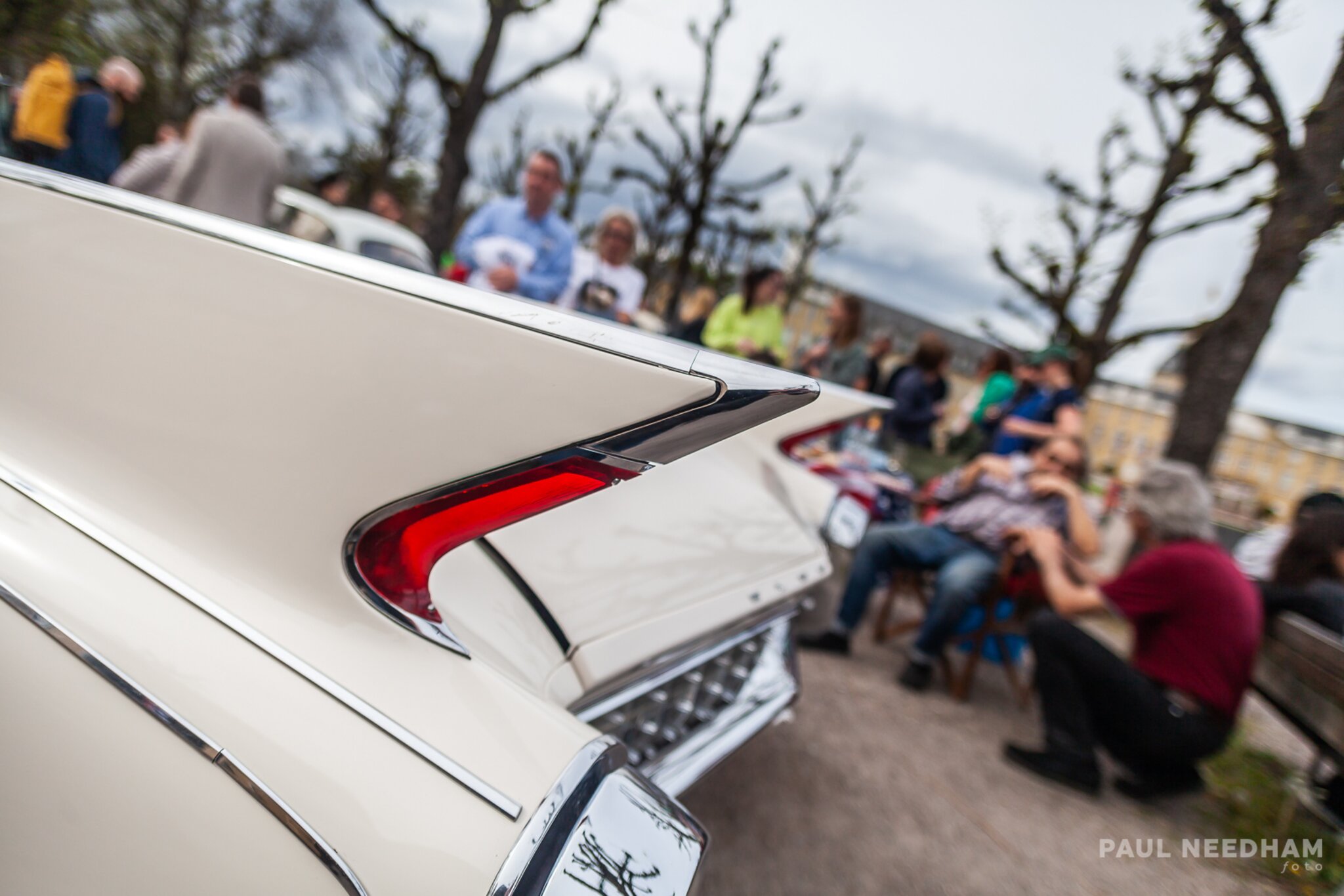 Tribut an Carl Benz: Oldtimer vor dem Karlsruher Schloss - Karlsruhe
