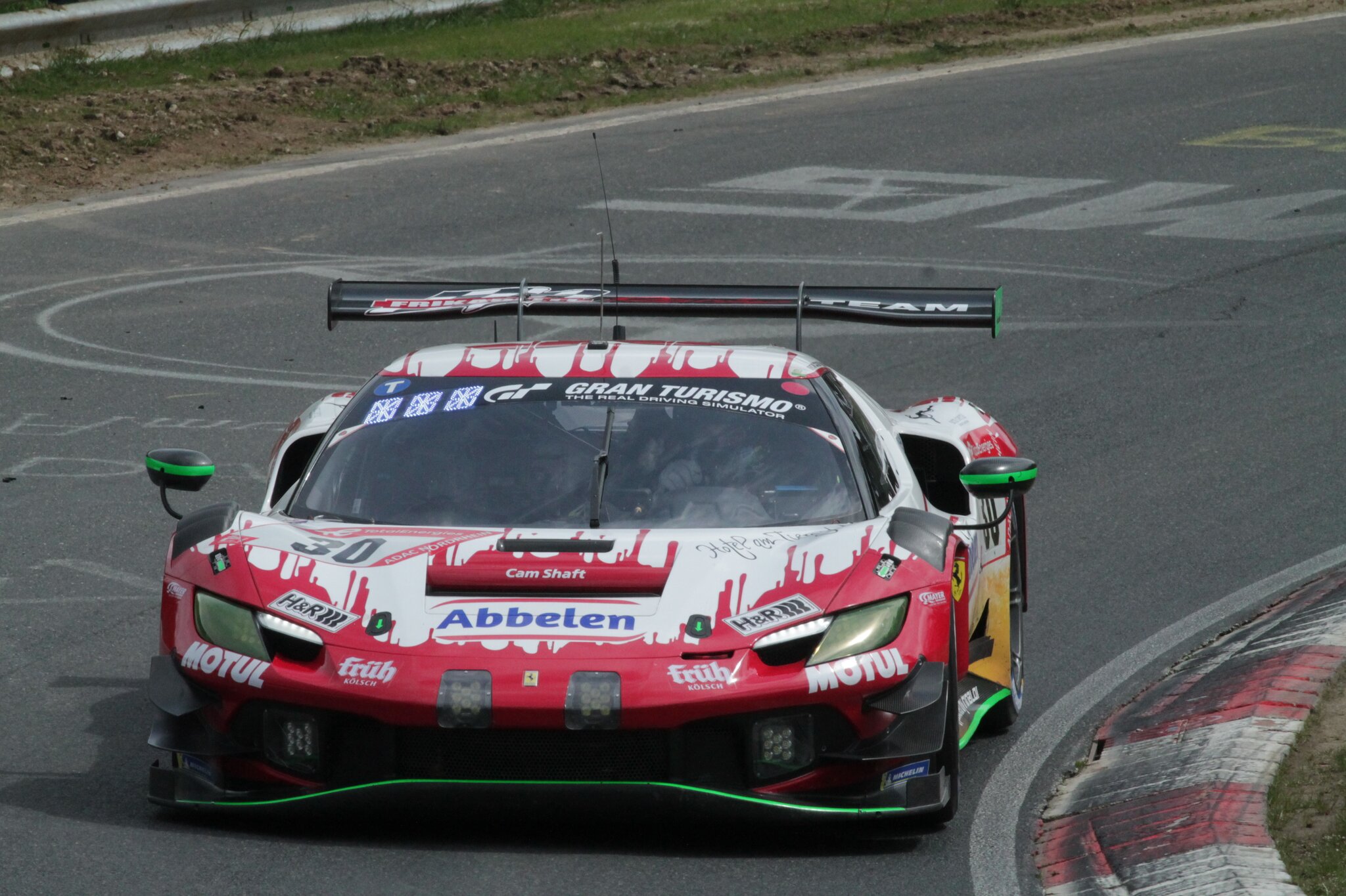 Motorsport: Das Frikadelli Racing-Team gewinnt auf Ferrari auf dem ...