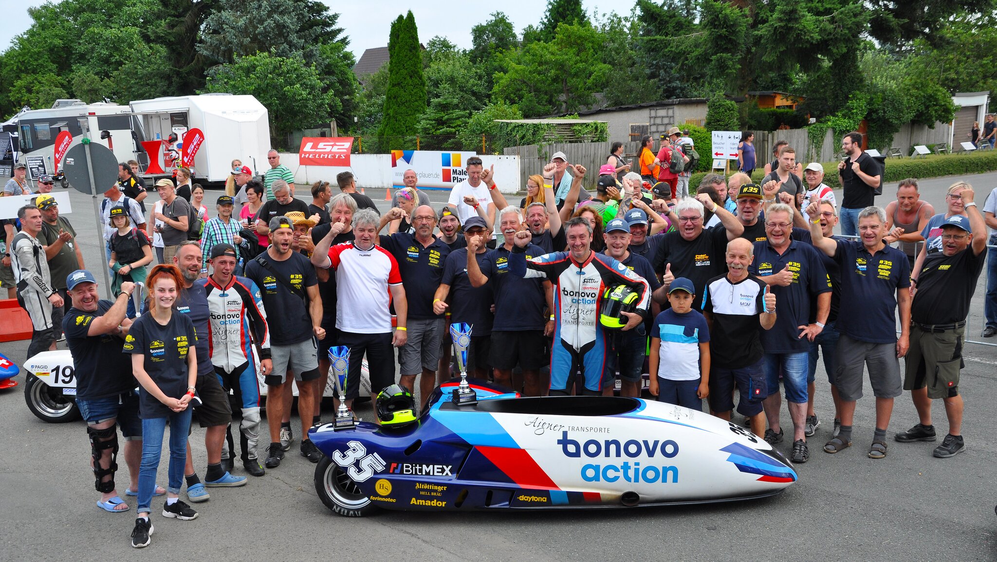 Motorsport: Josef Sattler beendet seine sehr erfolgreiche Seitenwagen ...