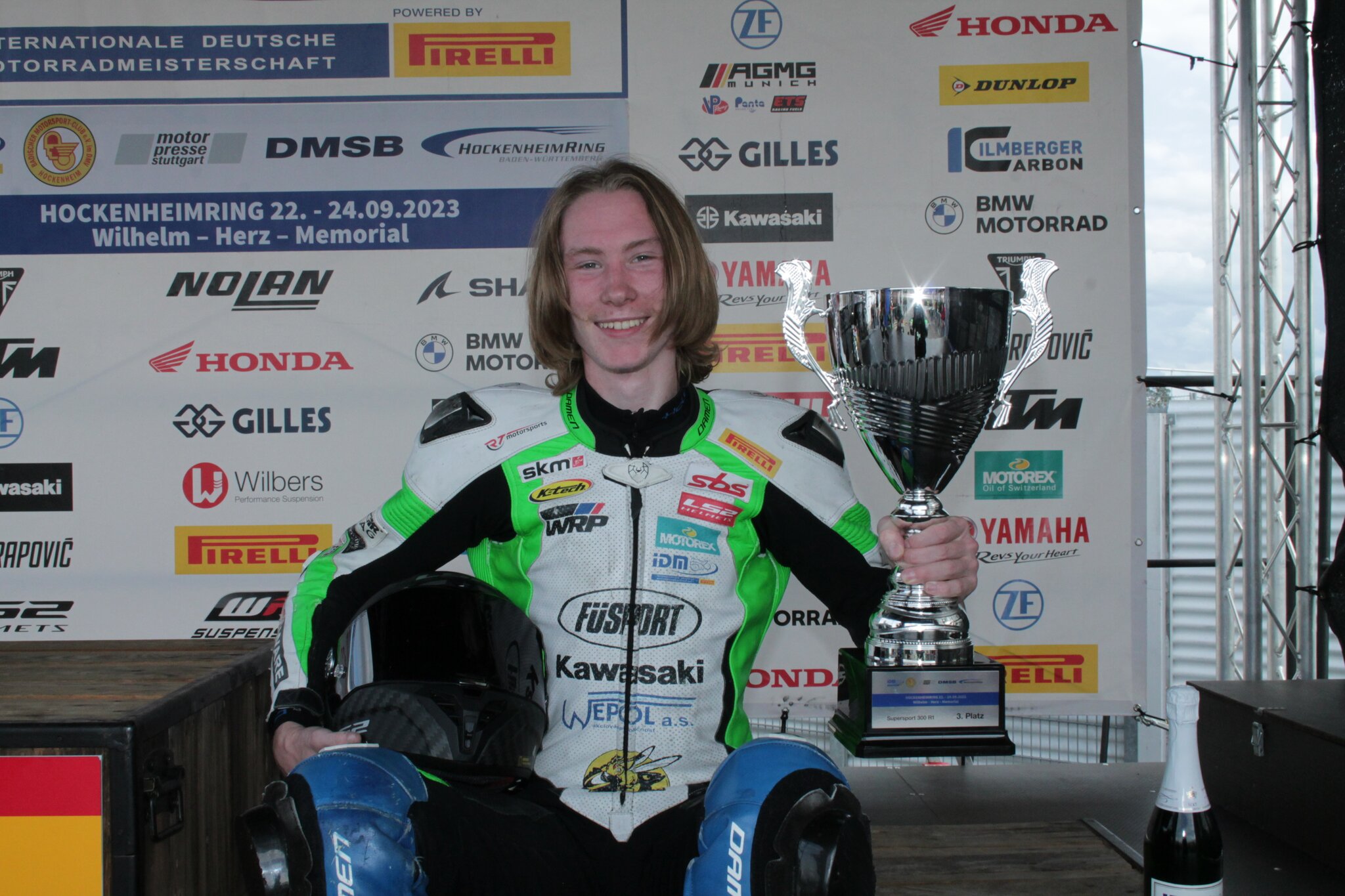 Motorradsport: Max Zachmann fährt beim Heimrennen als Dritter erstmals ...