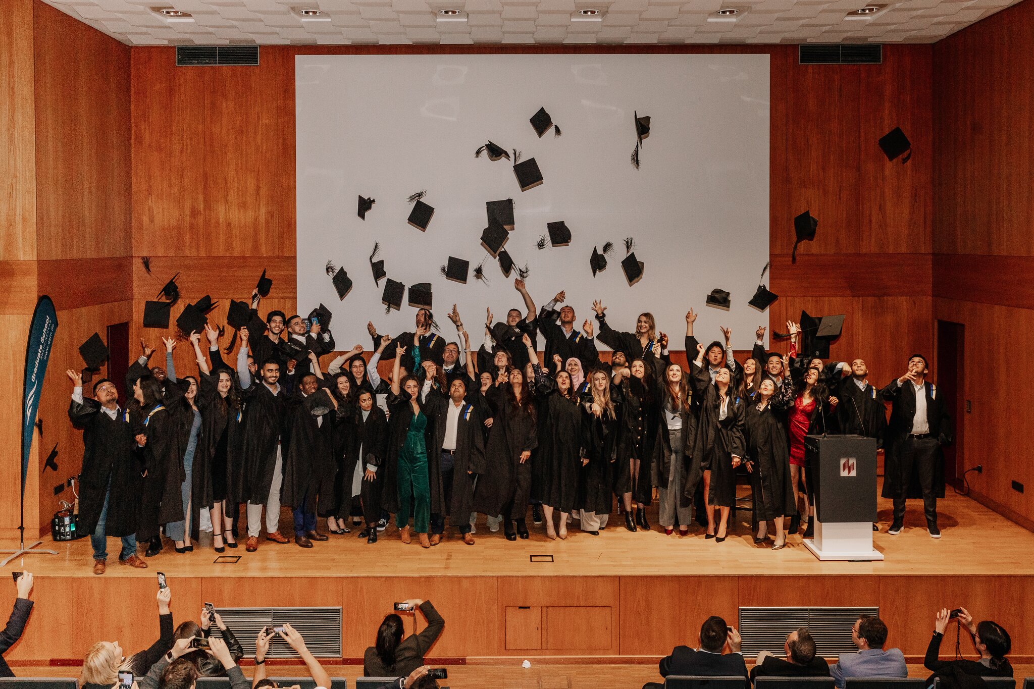 Hochschule Ludwigshafen: Ein Feuerwerk der Kulturen – internationale ...