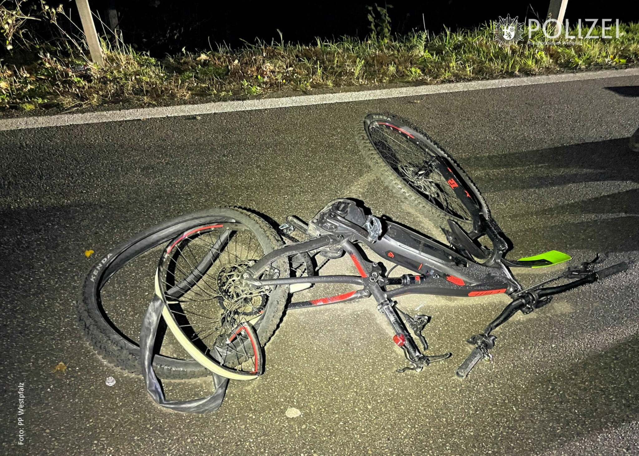 Polizei sucht Zeugen: Radfahrerin in der Lauterstraße schwer verletzt - Kaiserslautern
