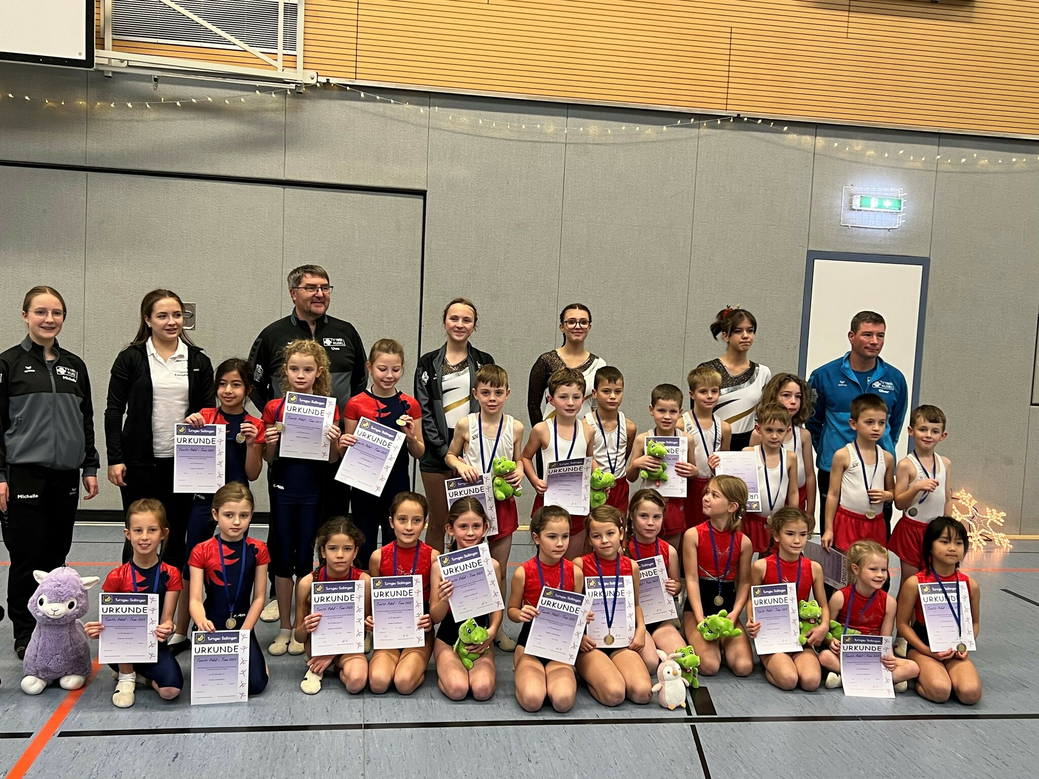 Vier Vereine vertreten: Turnverein Kusel beim Adventspokal erfolgreich ...