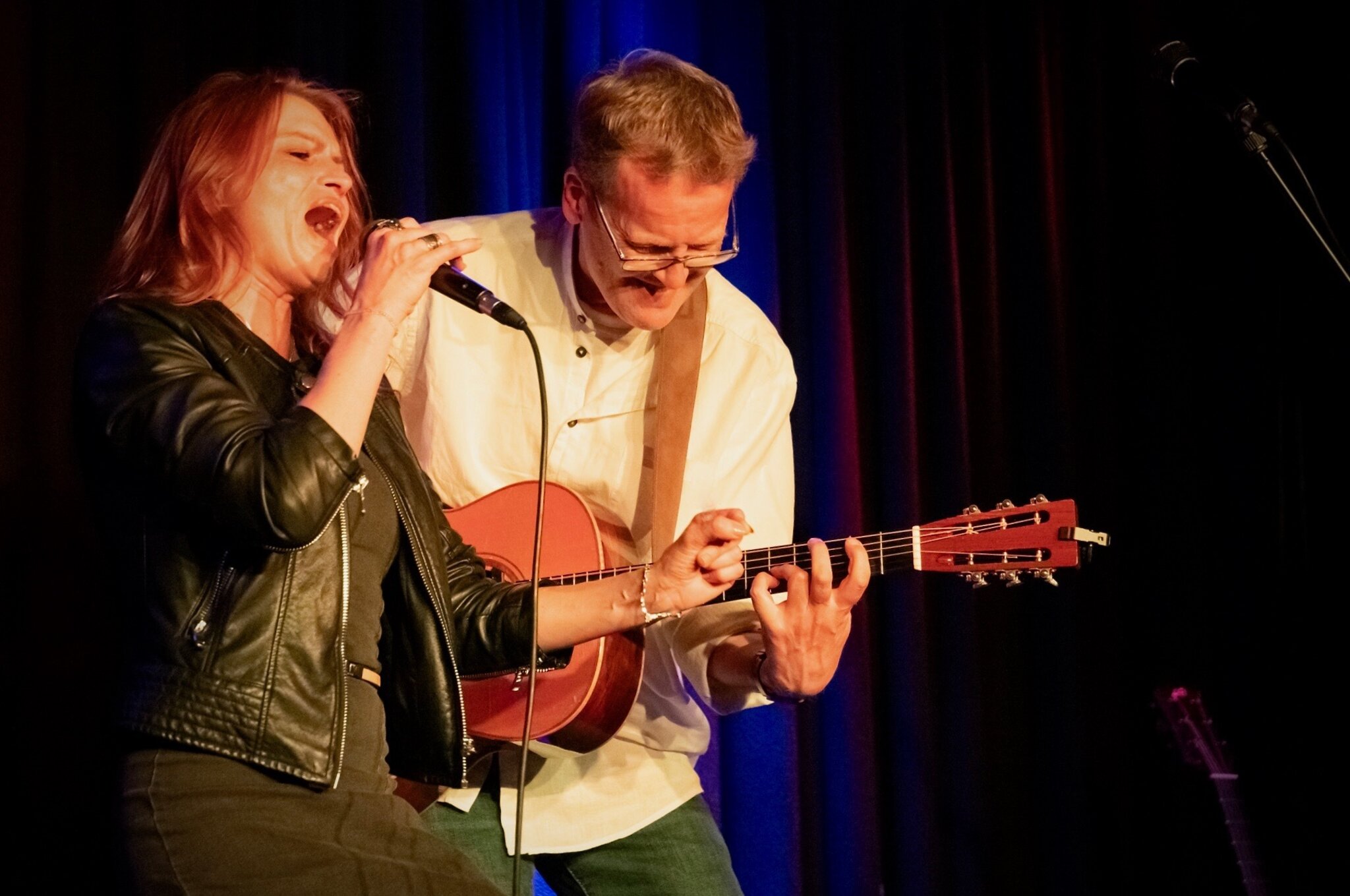 Deutschlands Mr. Steel-String: Peter Kroll-Ploeger & Alexa Wichner beim ...