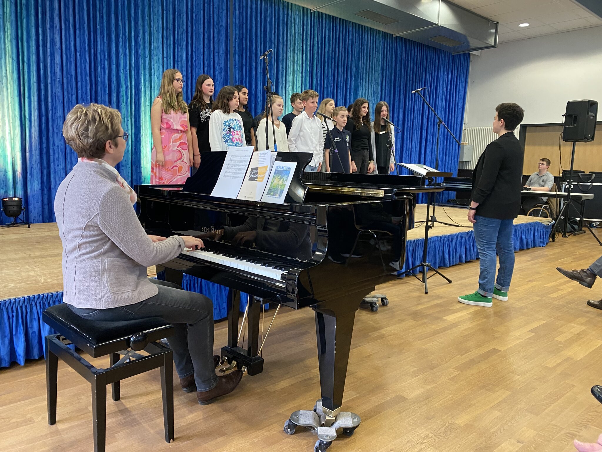 Reichswald-Gymnasium feiert Mai mit vielfältigem Kammerkonzert ...