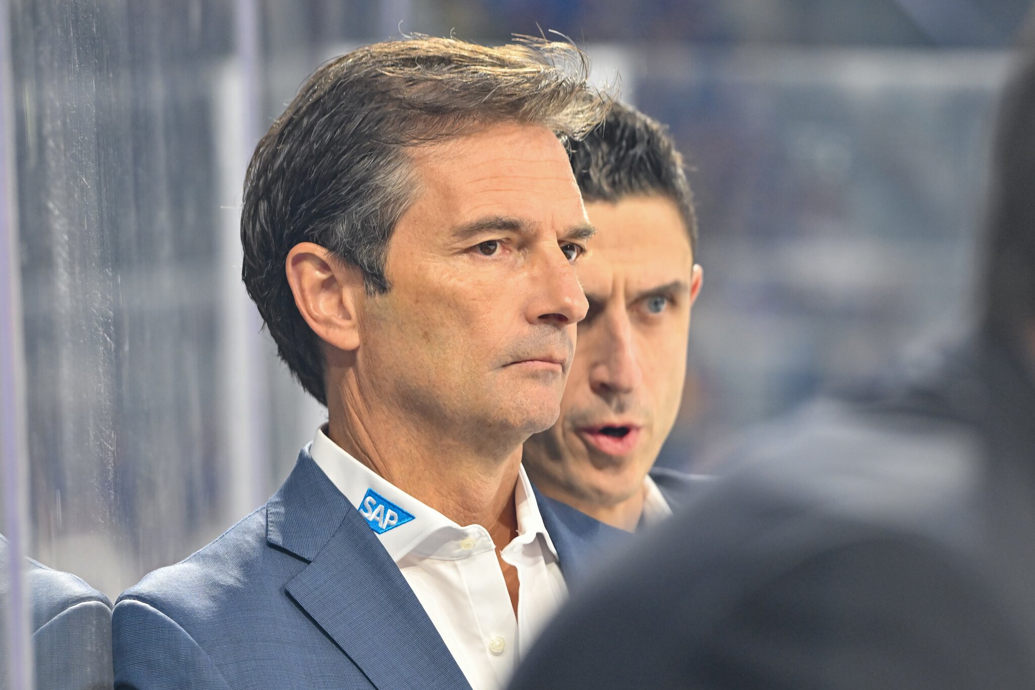Wichtigste Frage geklärt: Eakins bleibt den Adlern als Trainer erhalten ...