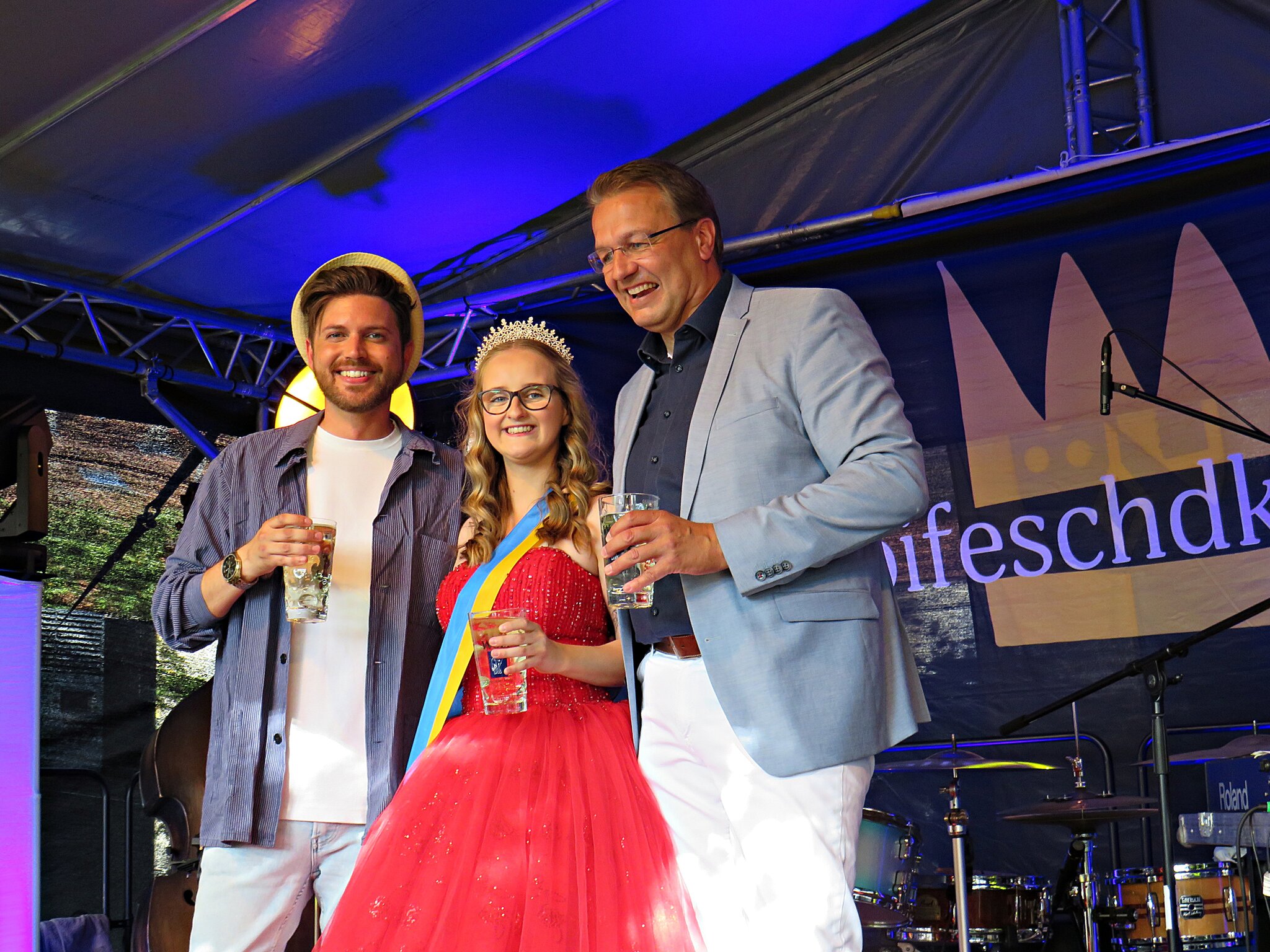 BriMel unterwegs: Traditionelles Rehbachfest mit super Stimmung - Rheinauen