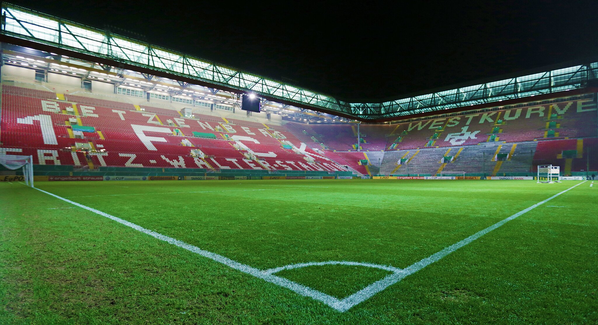 Parkgenehmigungen für den Betzenberg werden am Stadion ausgegeben ...
