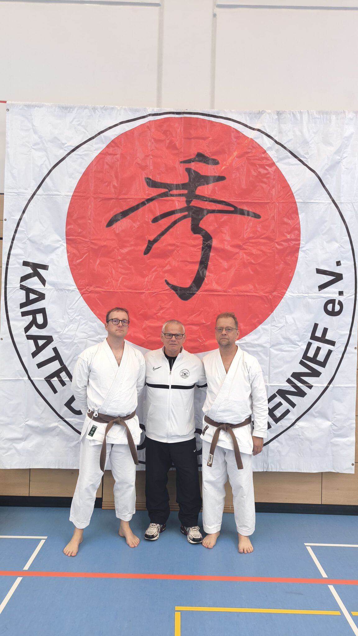 Neue Dan-Träger bei Dojo KenSeiKan: Mit 100 zum schwarzen Gürtel ...