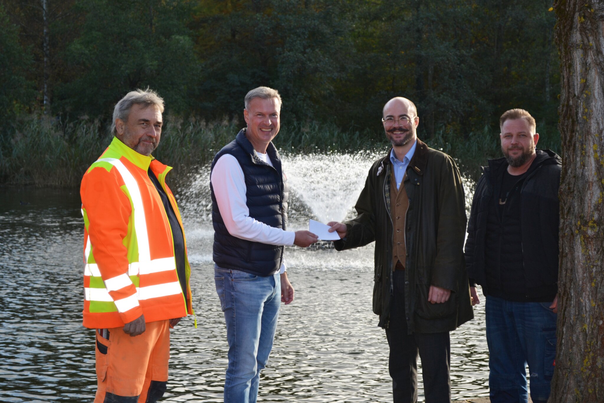 Sprudler im Strecktalweiher funktioniert wieder: Lions-Club unterstützt ...