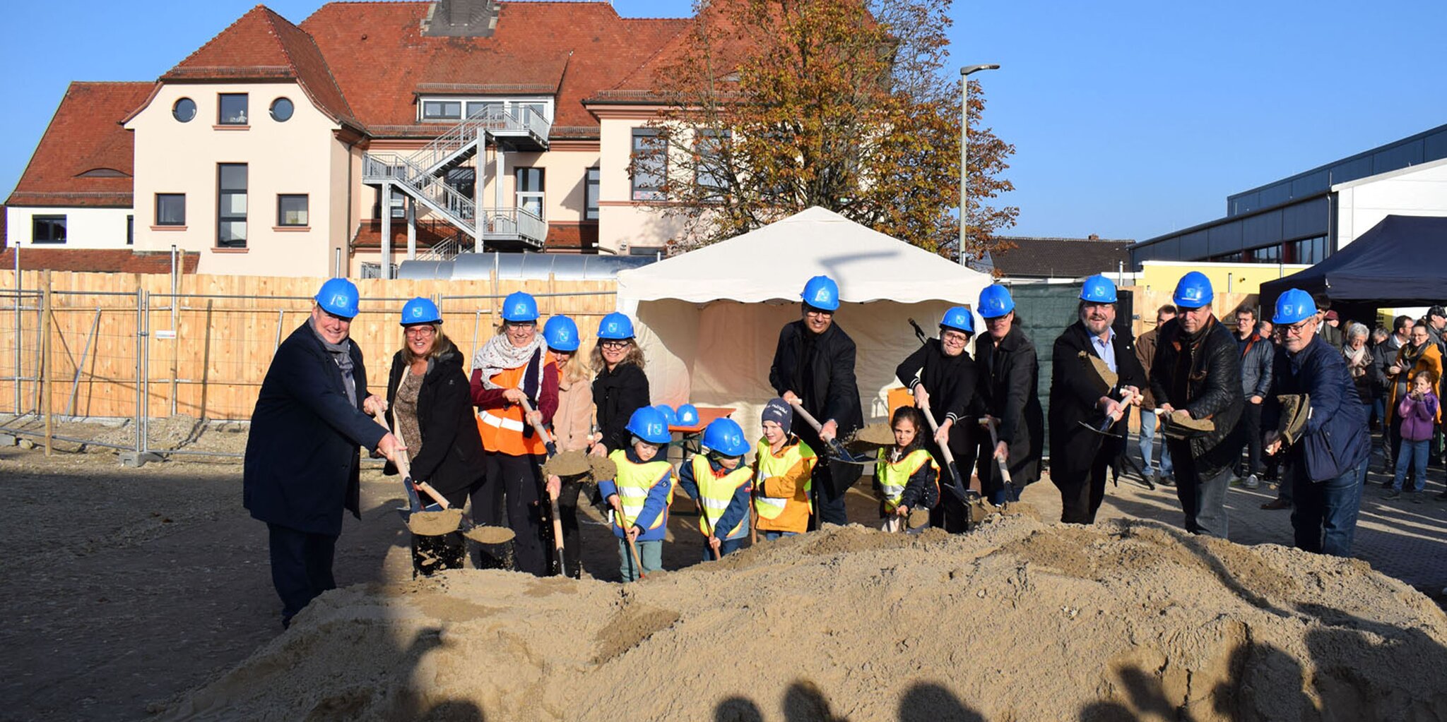 Neues aus der Gemeinde Mutterstadt: Spatenstich zum KinderCampus in ...