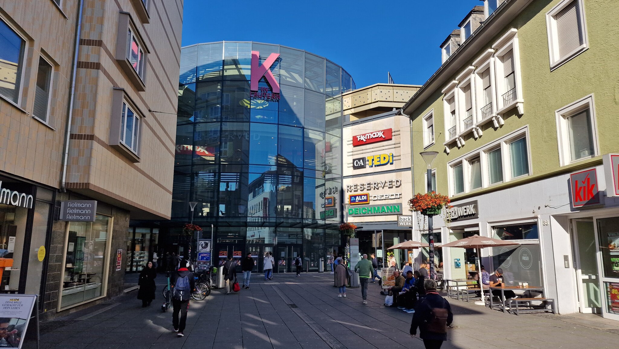 Tödlicher Sturz von der Mall in Kaiserslautern - Kaiserslautern