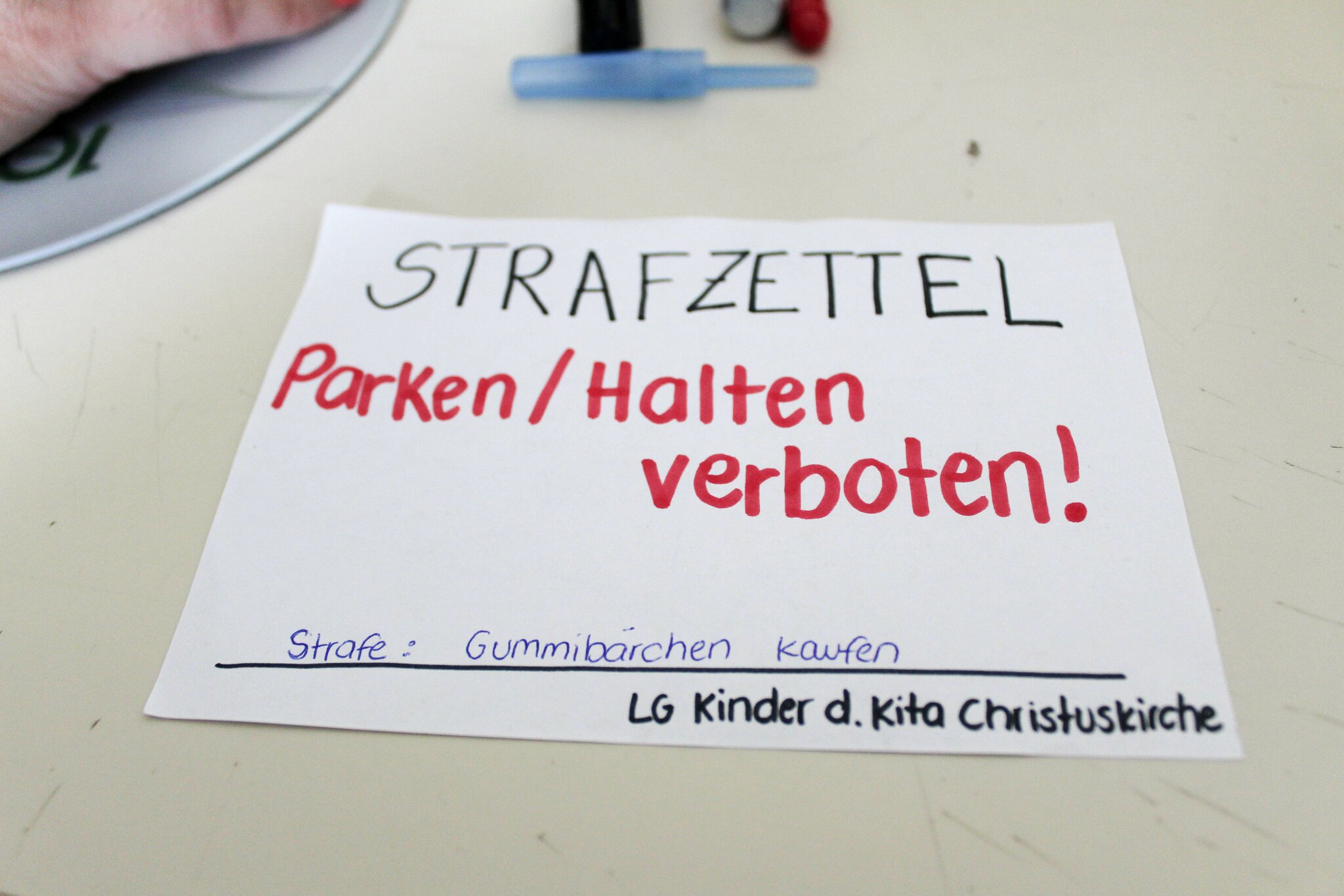 Strafe fürs Falschparken: Gummibärchen und Tomaten - Ludwigshafen