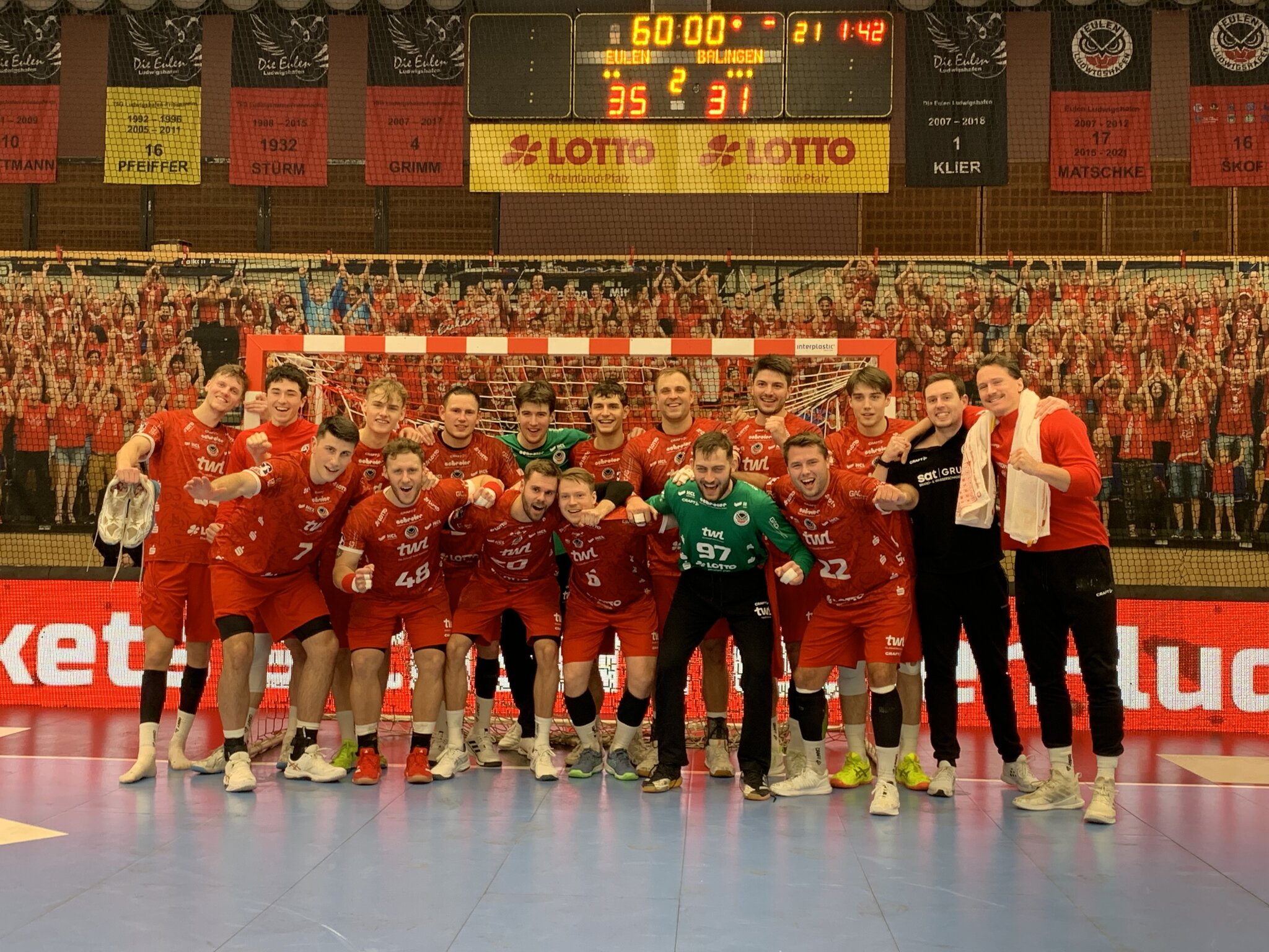 Handball - Eulen LU: Überragende Eulen gewinnen gegen den ...