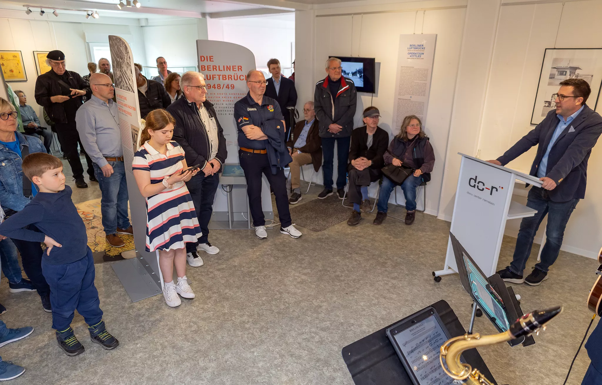 Docu Center Ramstein beendet die Winterpause: Ausstellung zur Berliner ...