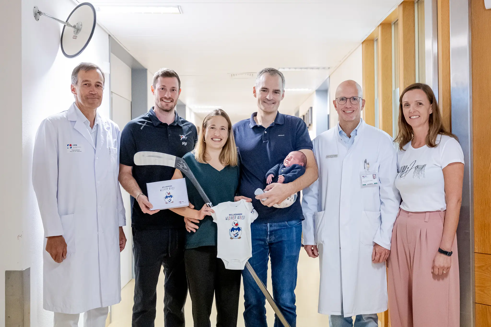 Uniklinikum schenkt jedem Mannheimer Baby einem Anzug mit Adler-Logo ...