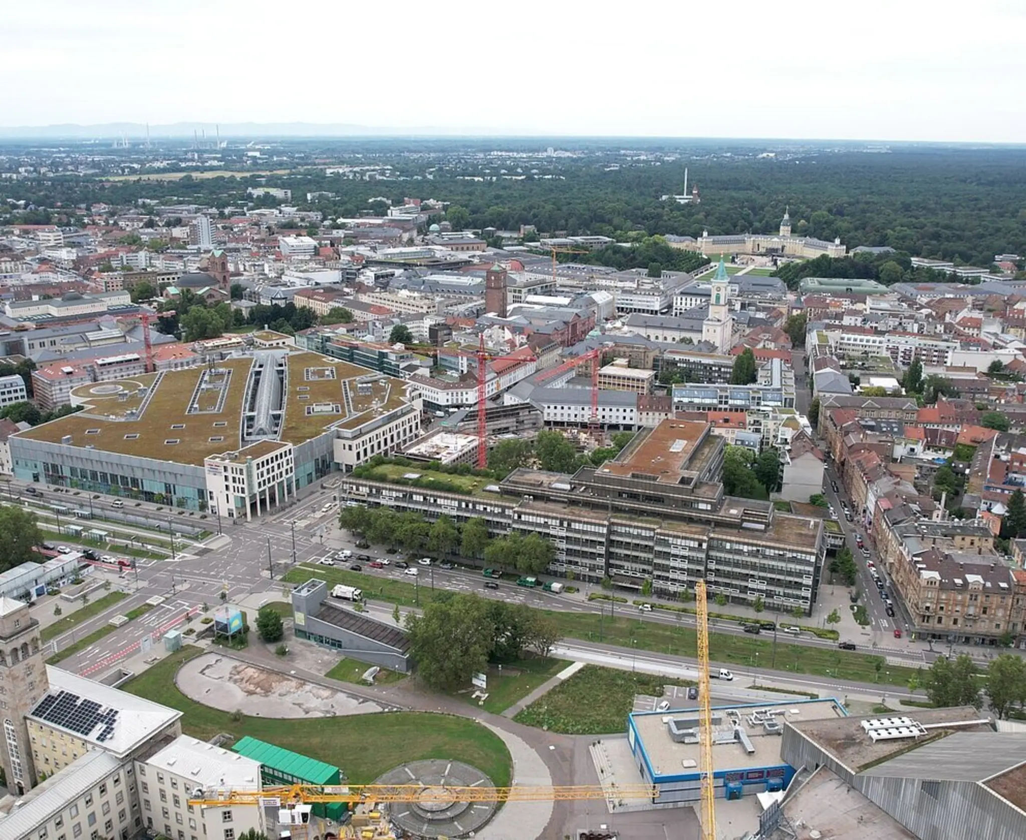 Entwürfe für das ehemalige "Postgiroareal" in Karlsruhe liegen vor ...