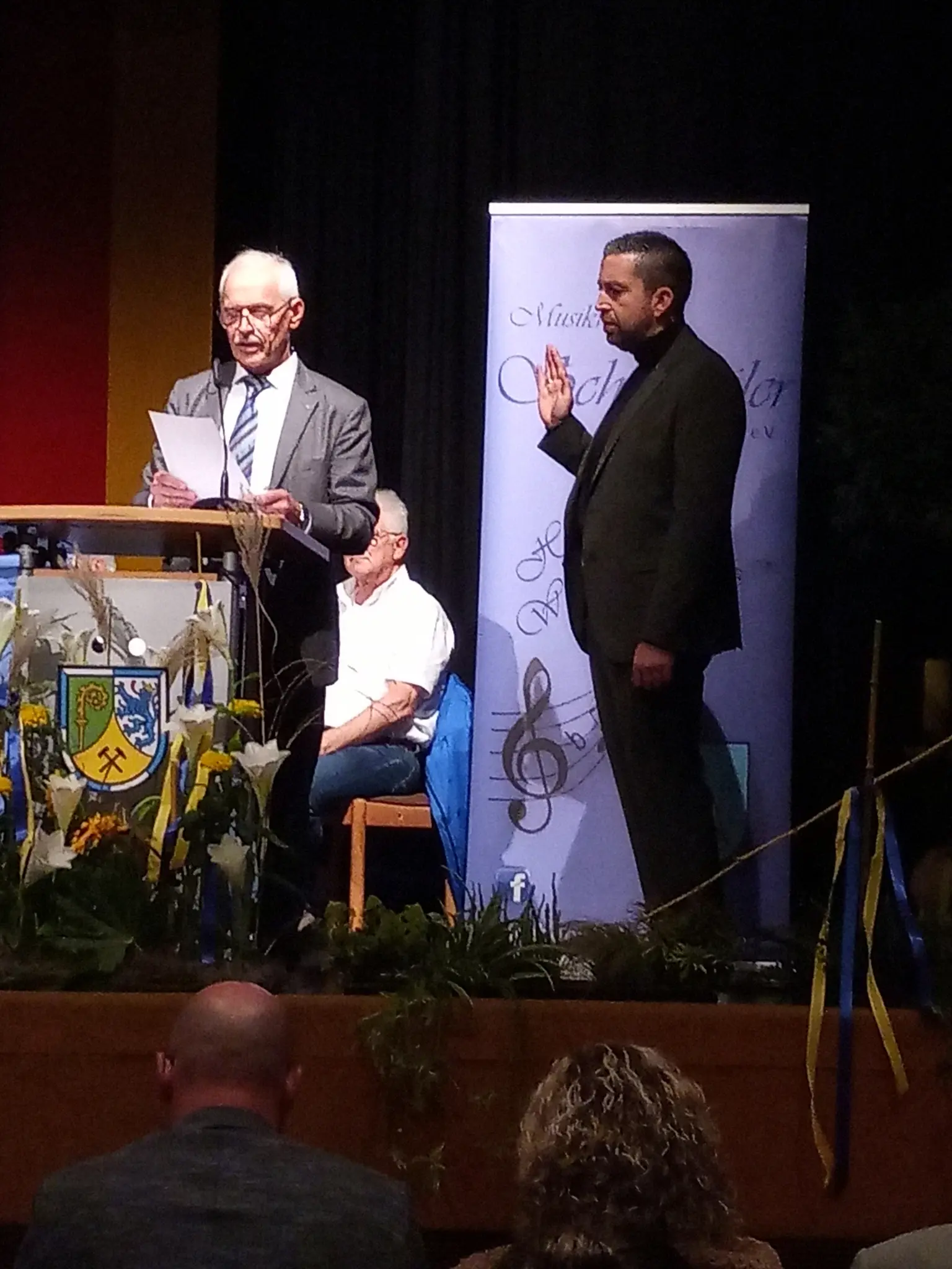 Dr. Stefan Spitzer übergibt den Staffelstab an Christoph Schneider ...