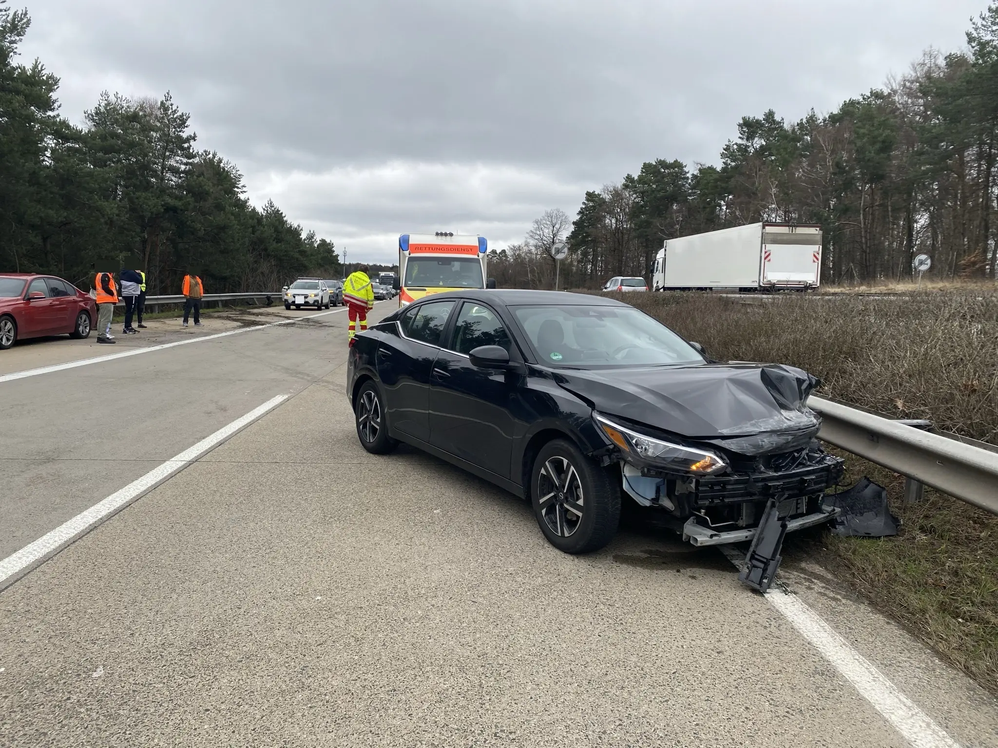 Schwerer Unfall auf A6: Zwei Fahrer unter Rennverdacht - Enkenbach ...