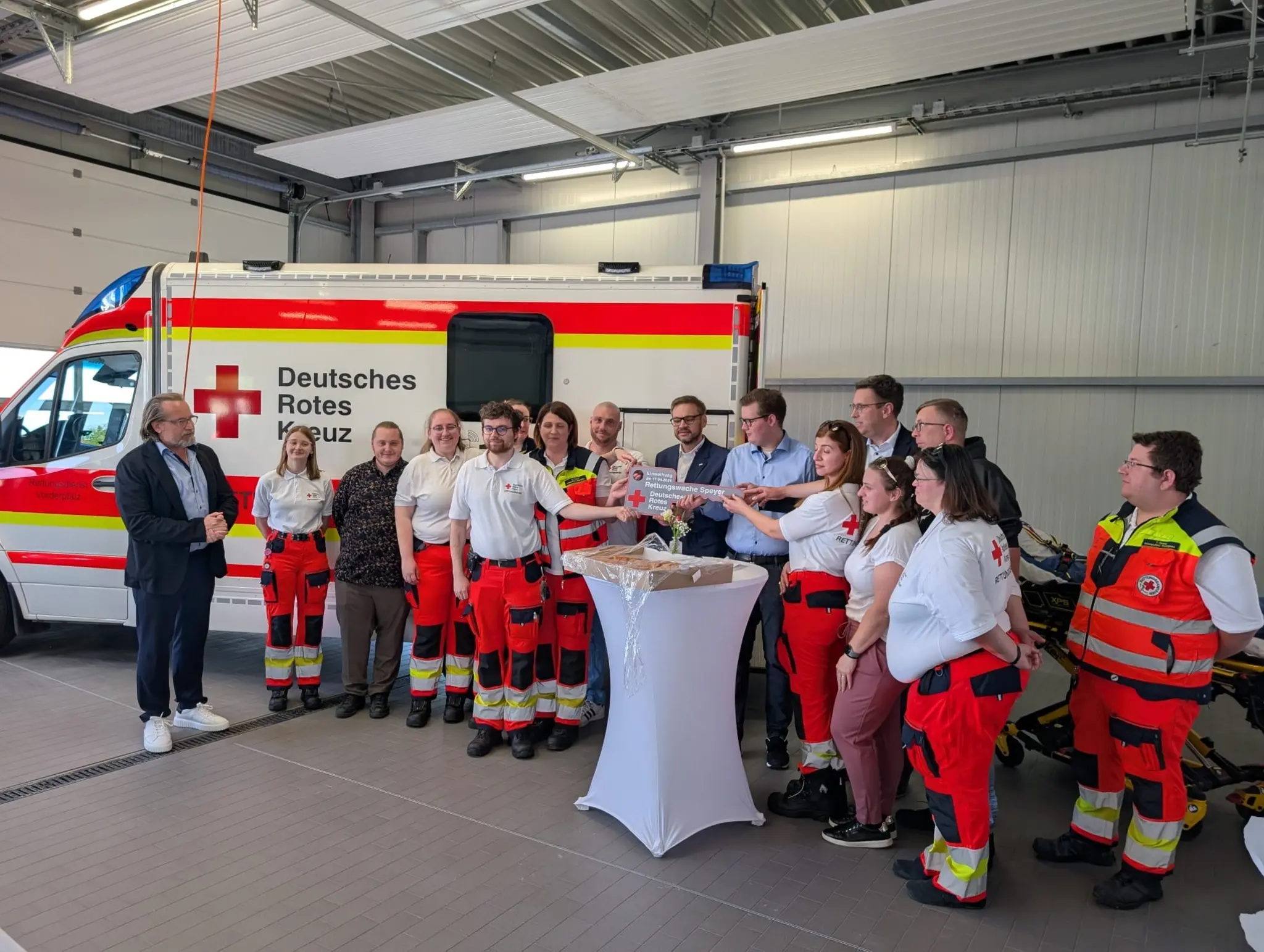 Moderne Notfallversorgung – Neue Rettungswache in Speyer eröffnet - Speyer