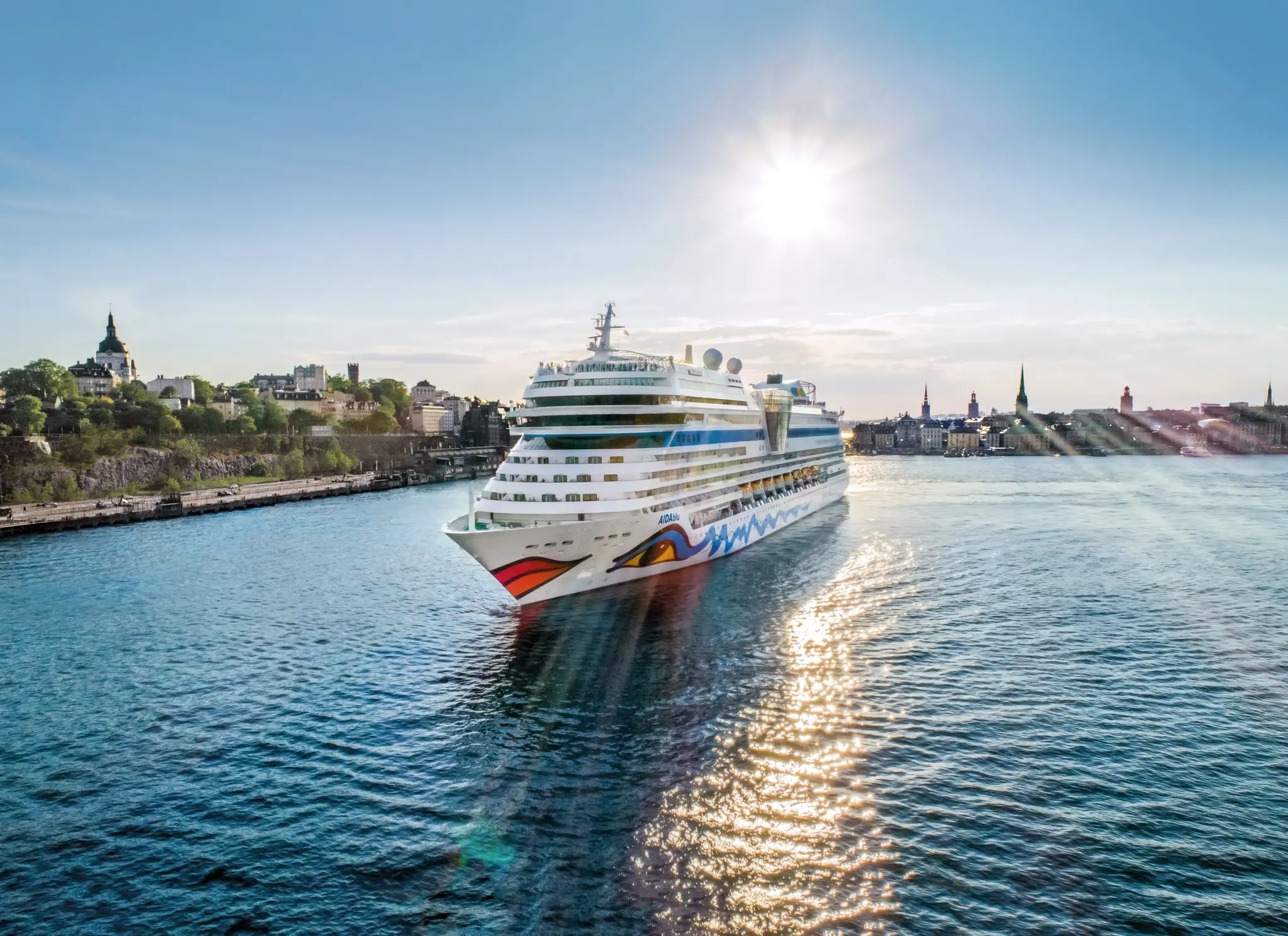 AIDA Cruises: Fußball-Fan-Cruise mit Public Viewing und Werftstopp ab ...