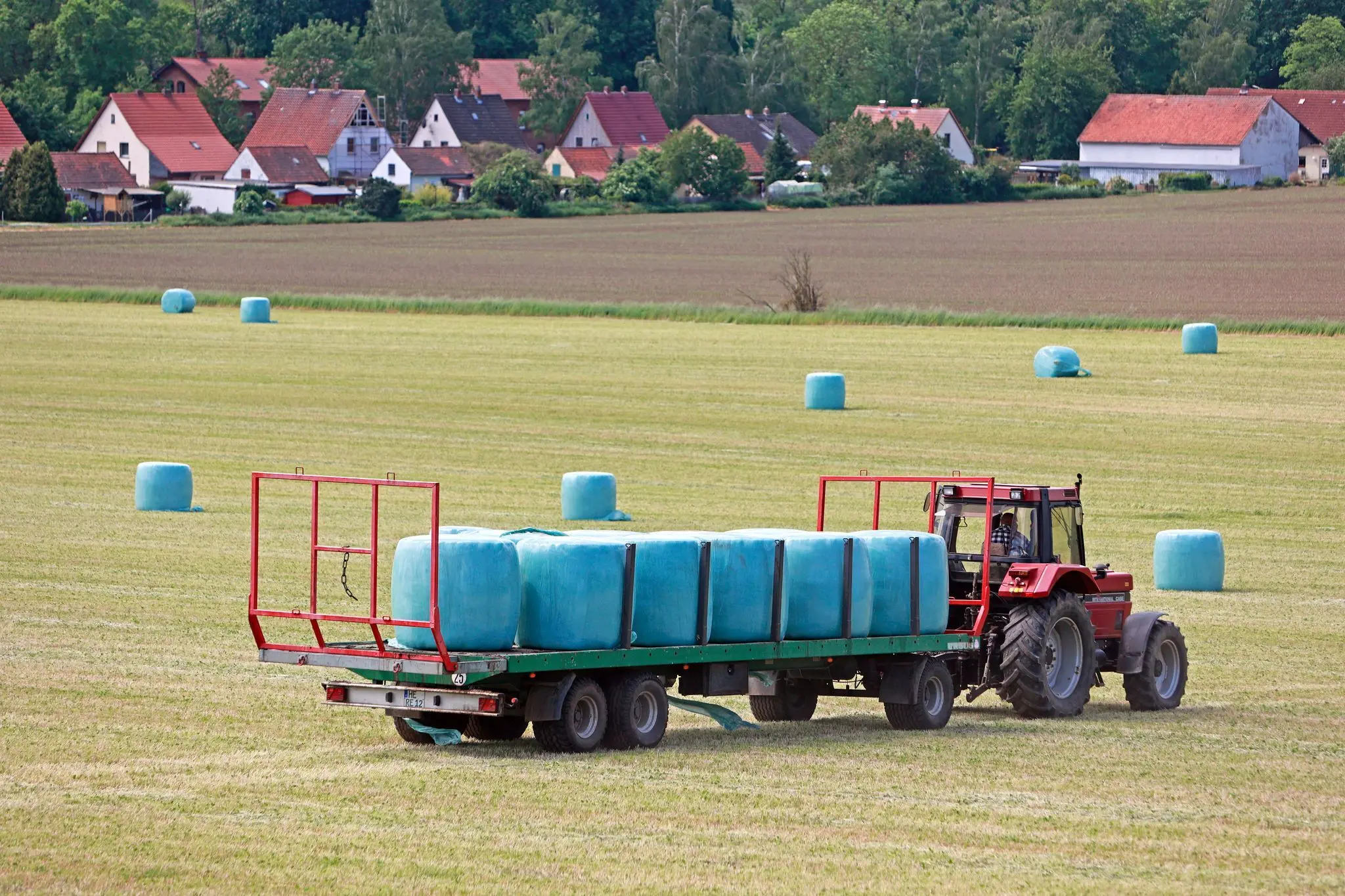 Traktor-Unfall nahe Maselheim: 70-Jähriger überrollt