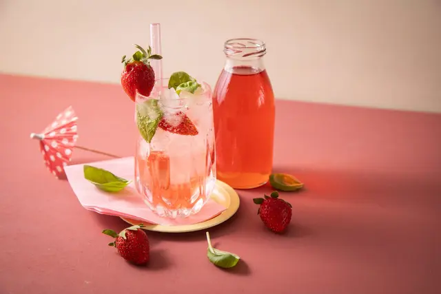 Cocktail-Sirup selber machen: Mehr Geschmack im Drink