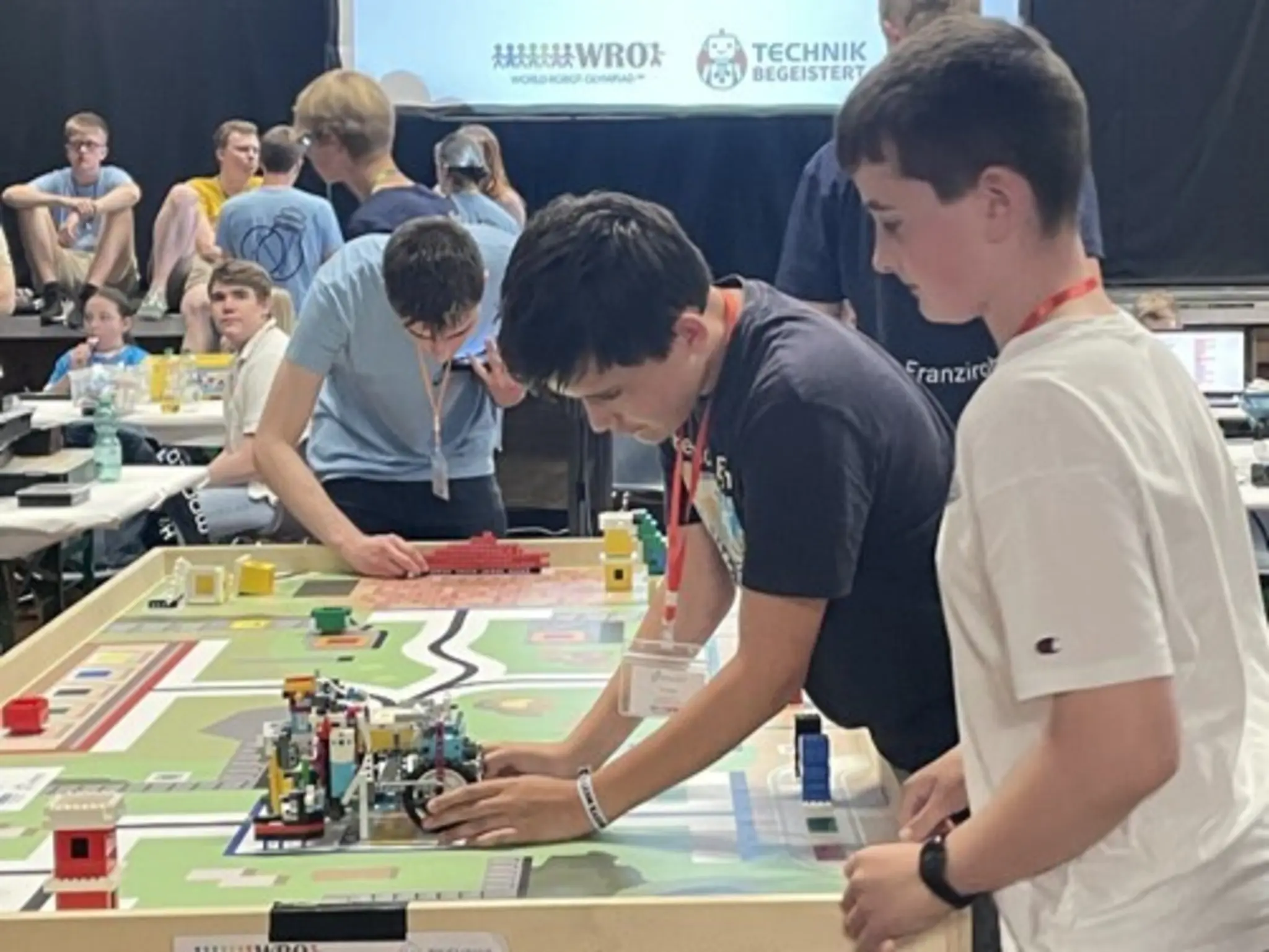 Drei Teams bei der World Robot Olympiad in Lingen – Robotik AG der IGS ...