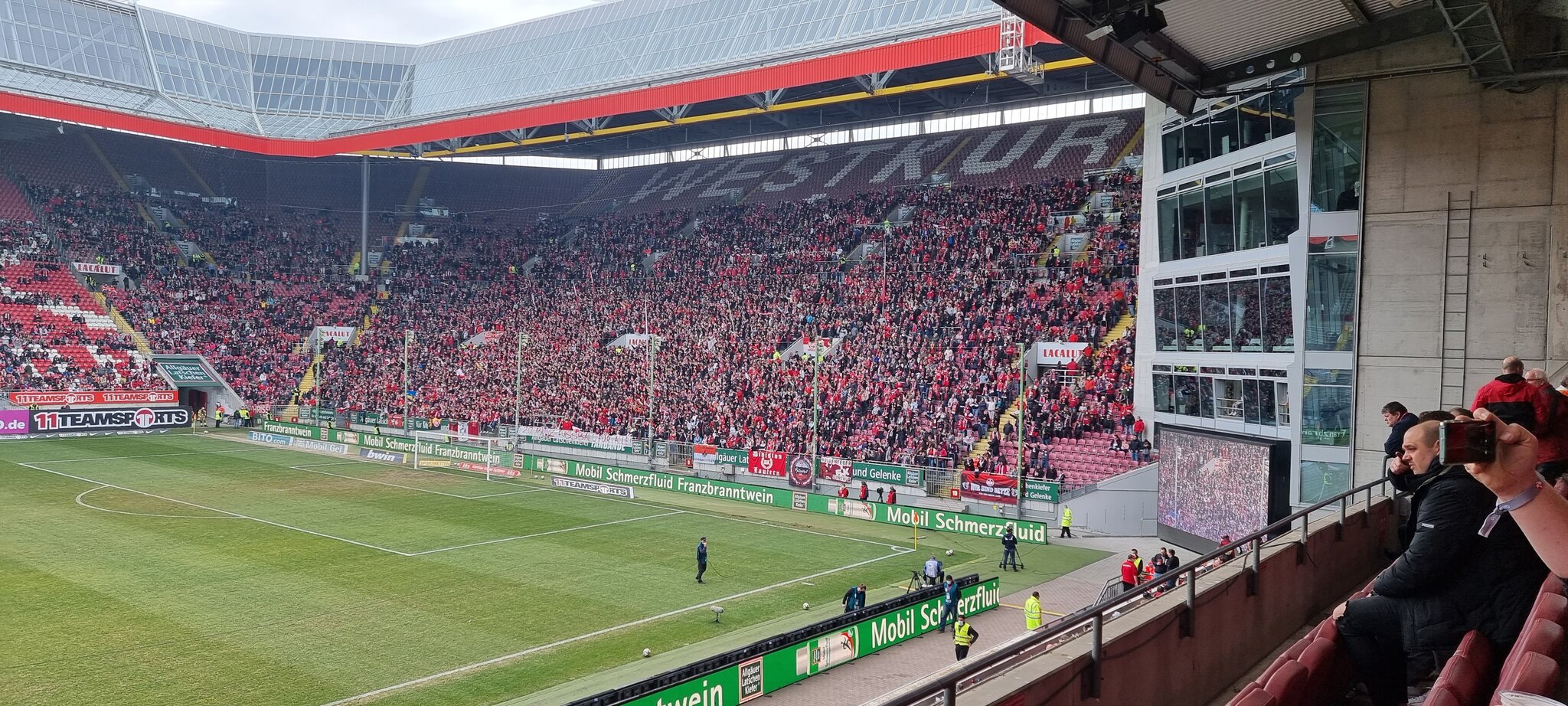 Der Betzenberg bebt - FCK gewinnt 3:0 und kann zweiten Platz ausbauen